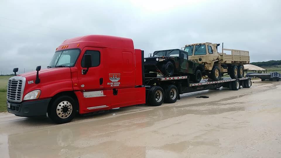 Specialty Step-Deck Trailer Trucking - RTG Trucking LLC